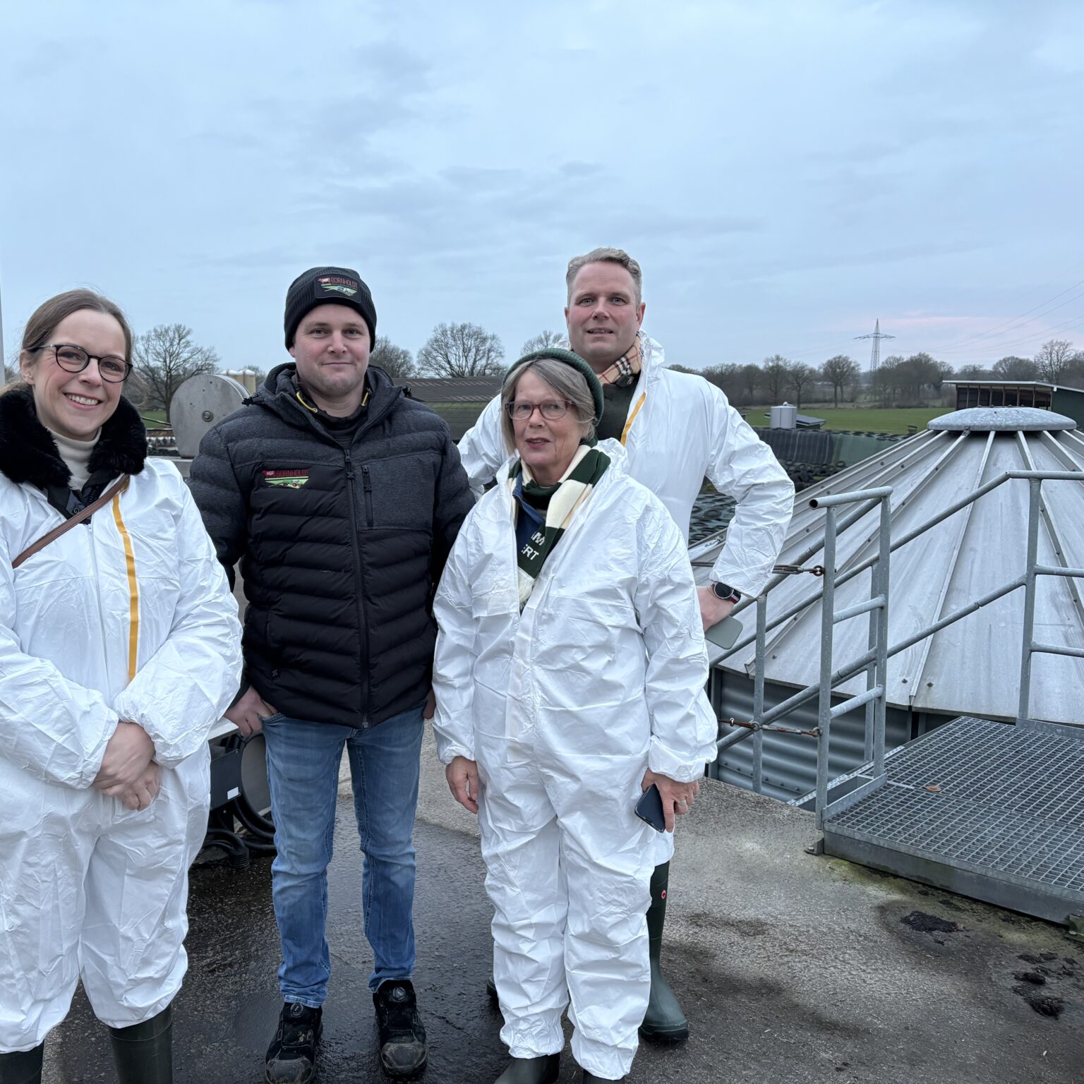 Betriebsbesuch beim Milchviehbetrieb Hof Bornholdt in Osterhorn - Ann ...